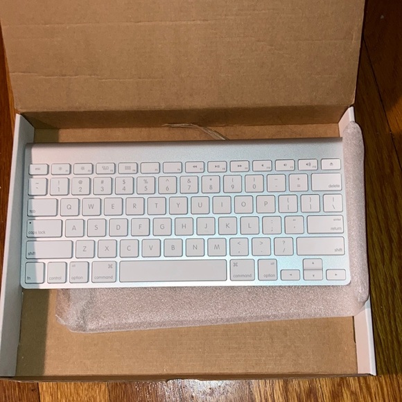 Apple | Computers, Laptops & Parts | Must Go Brand New Apple Keyboard ...